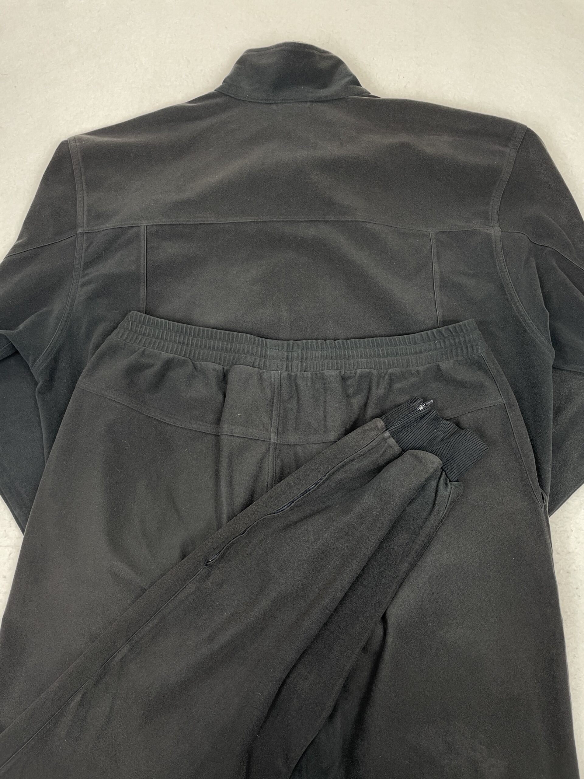 Chándal Completo Adidas Black Fleece L – Flama Vintage